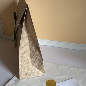 Tory Burch | Bags | Tory Burch Paper Gift Bag Receipt Holder White ...